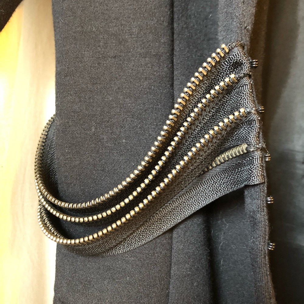 Aqua Zipper Wave Blazer - Black - Gem